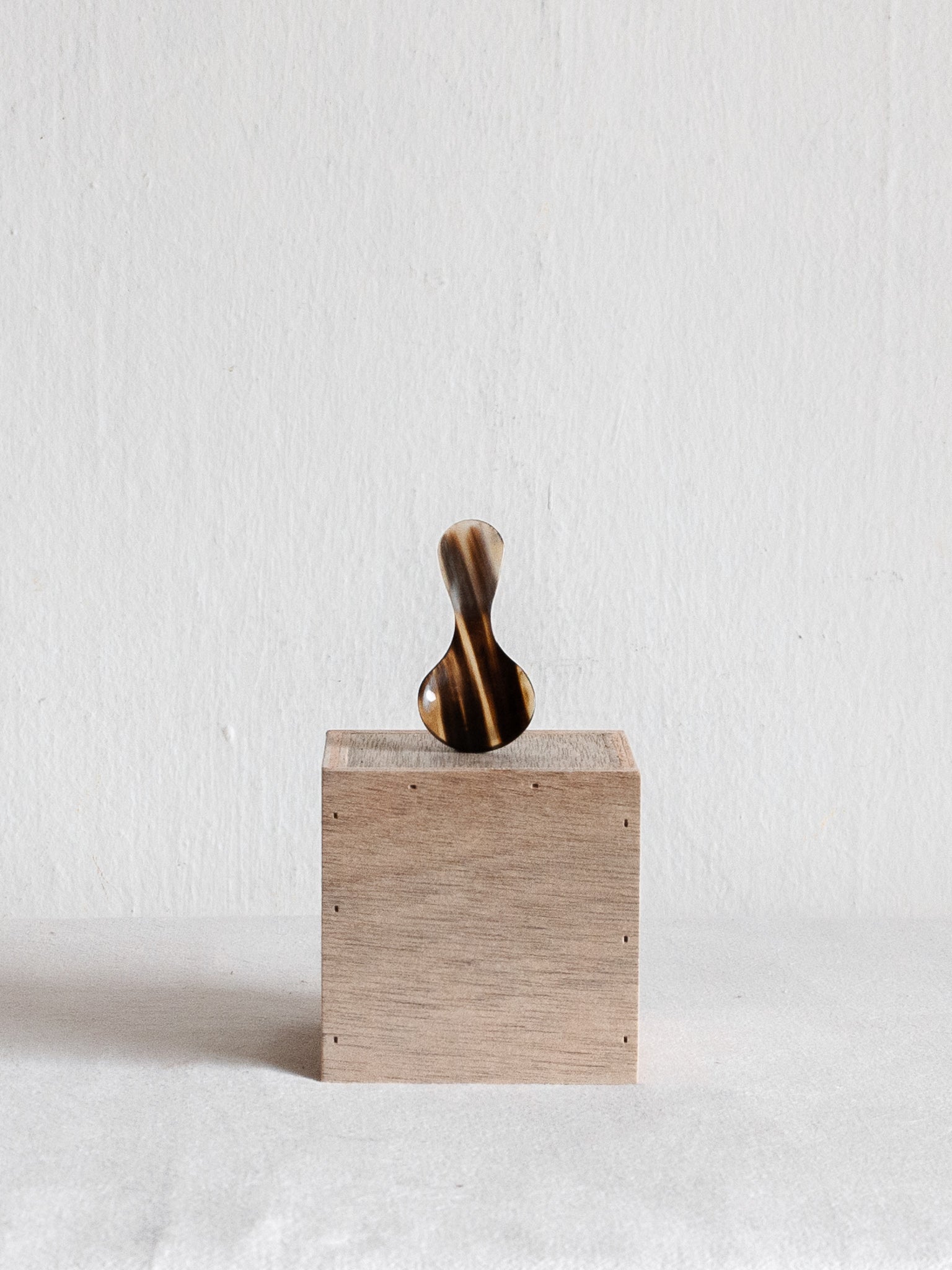 Natural Horn Tea Scoop – Collection by Plain Vanilla